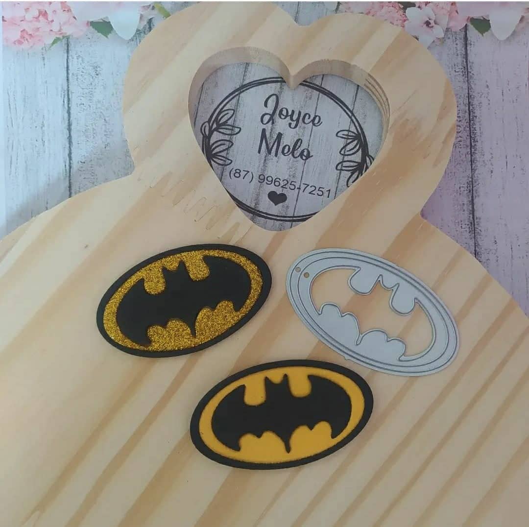 SÍMBOLO DO BATMAN – Ateliê Joyce Melo